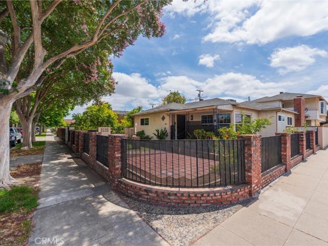 601 S Helena