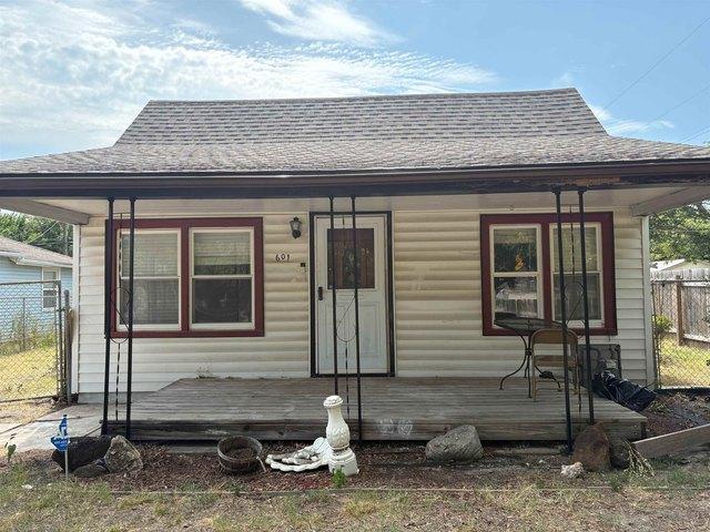601 S Richmond Ave, Wichita, KS 67213