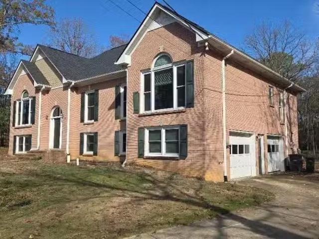 601 SOUTHDALE LN, HOOVER, AL 35244