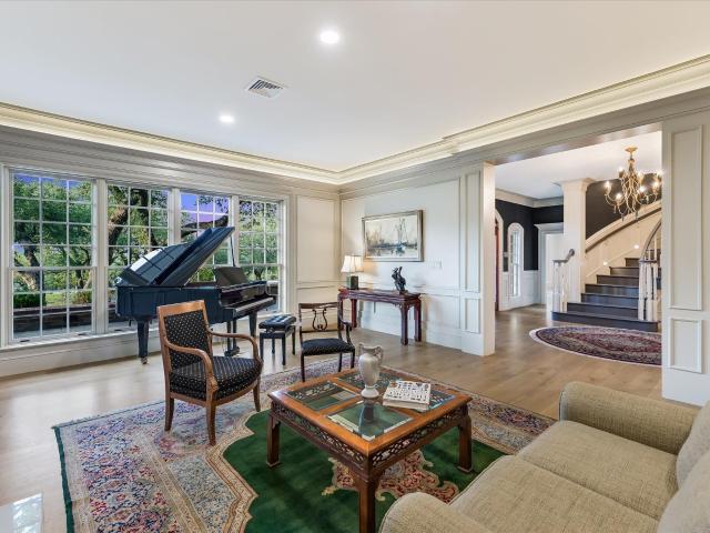 601 Southriver