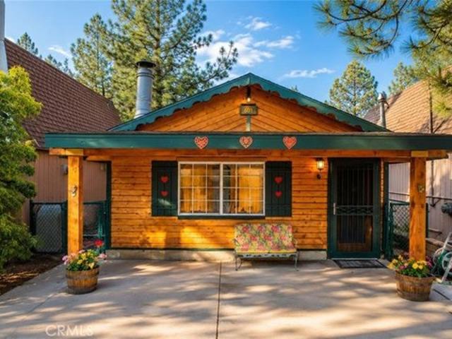 601 San Bernardino Ave, Sugarloaf, CA 92386