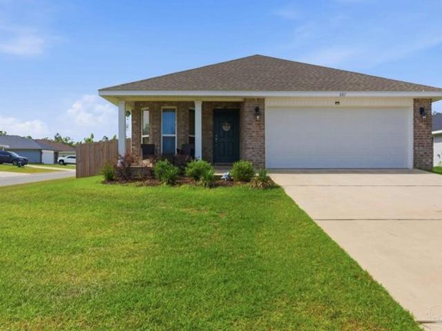 601 Sand Pine Rd, Cantonment, FL 32533