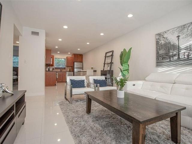 601 SE 5th Ct Apt 108, Fort Lauderdale, FL 33301