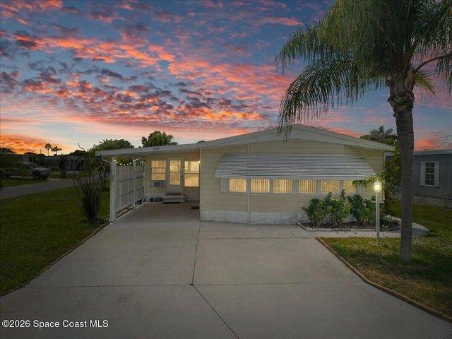 601 Seagull Dr, Sebastian, FL 32976