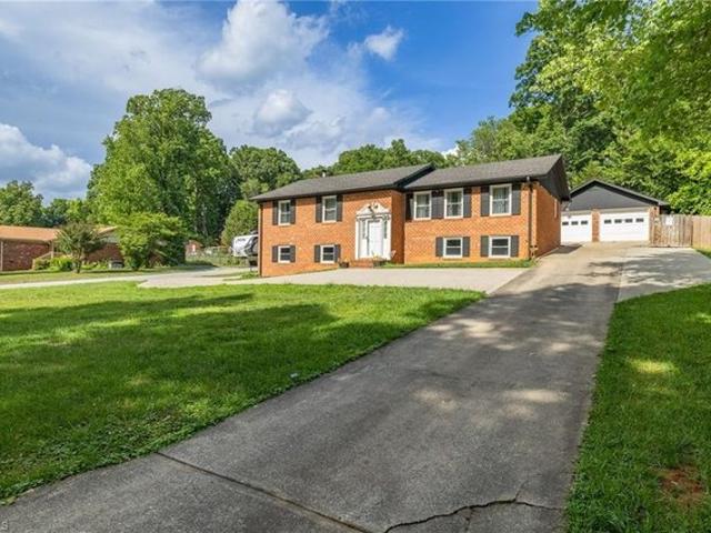 601 Shelby Dr, Greensboro, NC 27409
