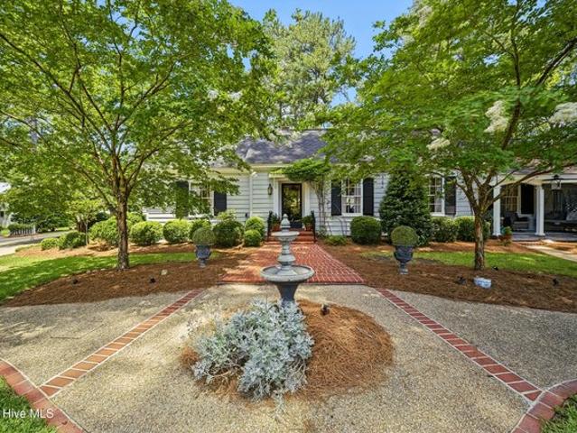 601 Sterlingworth St, Windsor, NC 27983