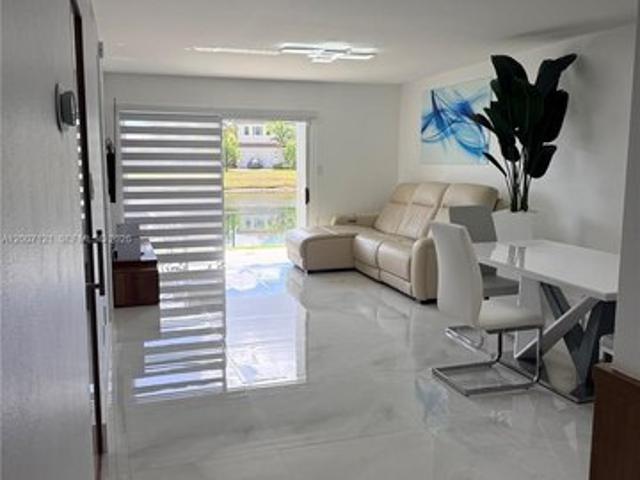 601 SW 113th Way Unit 601, Pembroke Pines, FL 33025