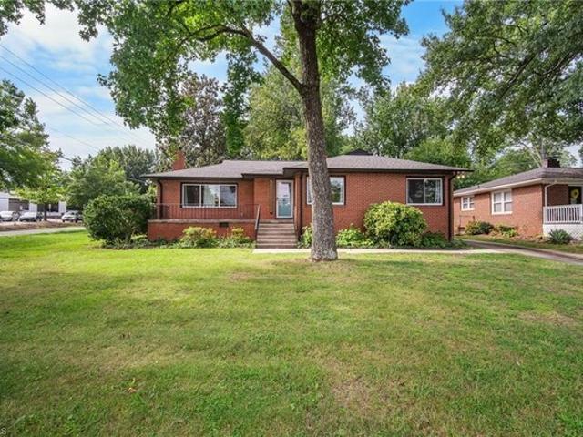 601 Quaker Ln, High Point, NC 27262