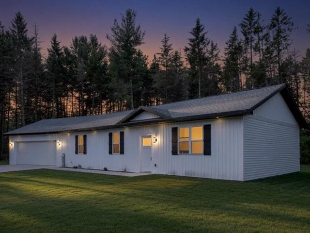 601 Rainbow Cir, Peshtigo, WI 54157