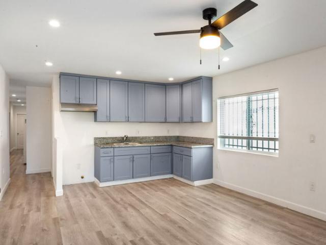 601 W 49th Street 601