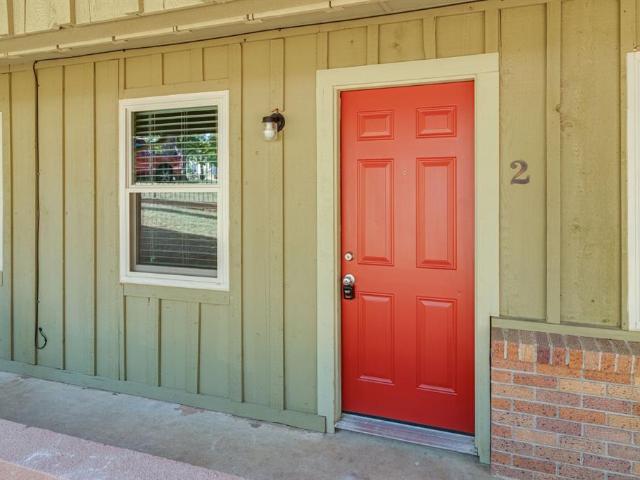 601 W College Street # 2