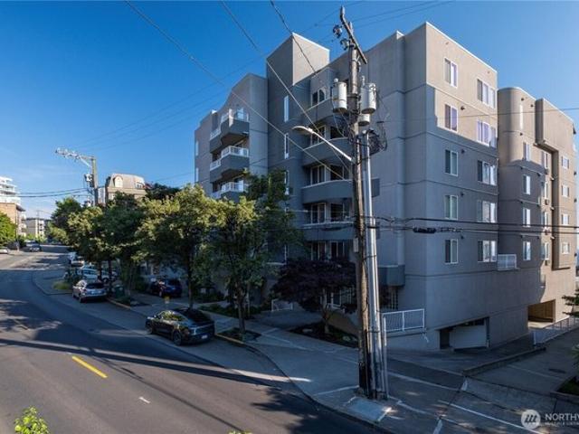601 W Mercer Pl Apt 304, Seattle, WA 98119