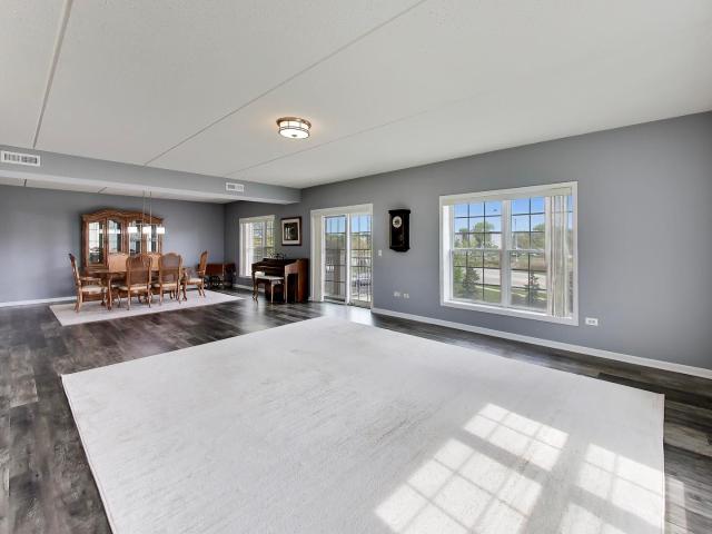601 W Rand Road # 201