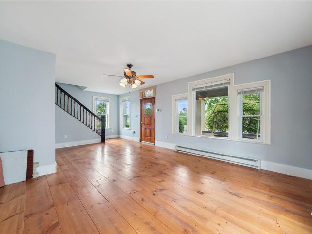 601 Walnut St