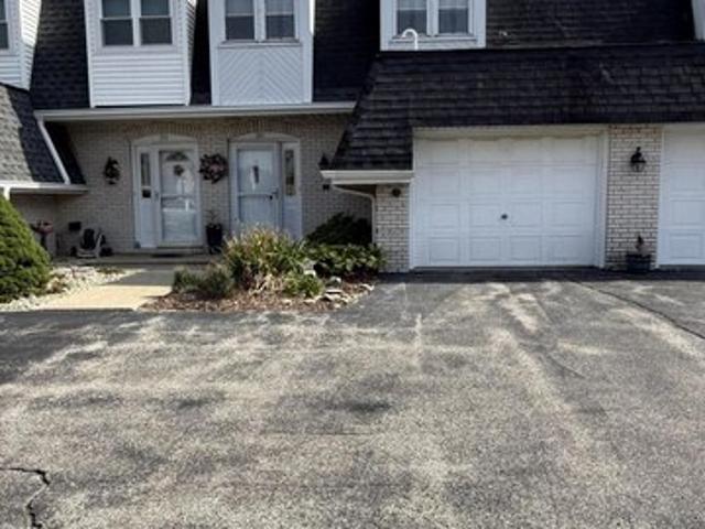 601 Wellington Dr, Dyer, IN 46311