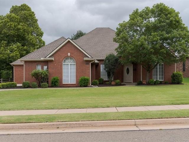 601 Wildmeadow Dr, Edmond, OK 73003
