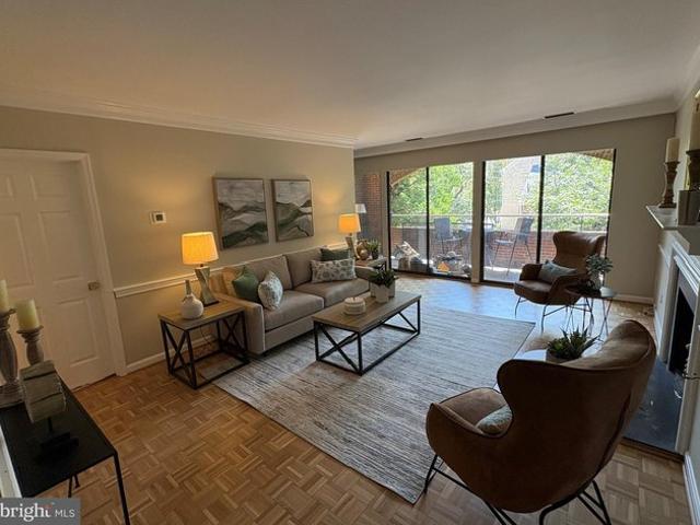 601 Wilkes St Apt 204, Alexandria, VA 22314