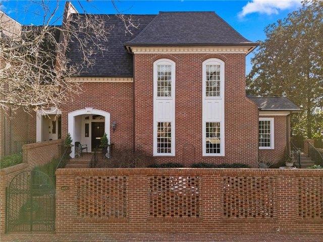 601 Townsend Pl NW, Atlanta, GA 30327