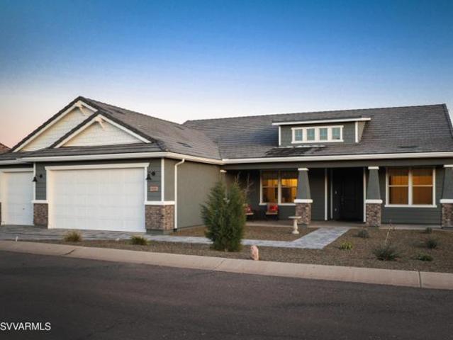 6025 N Hanover Ct, Rimrock, AZ 86335