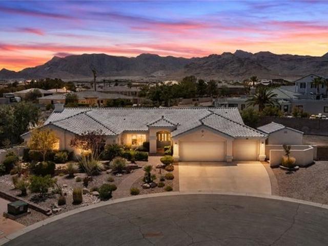 6025 Egan Crest Dr, Las Vegas, NV 89149