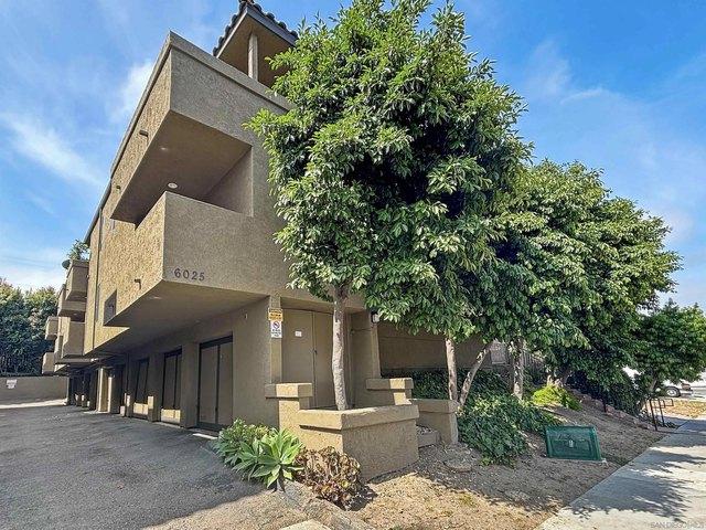 6025 Estelle St Unit 4, San Diego, CA 92115