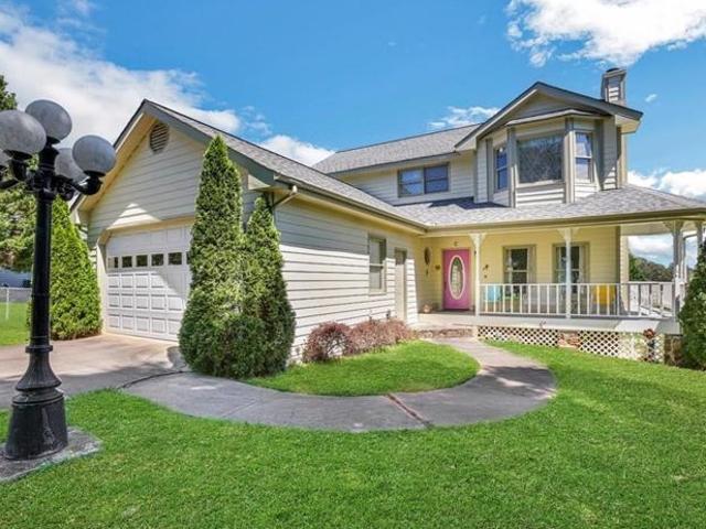 6025 Holland Dr, Cumming, GA 30041