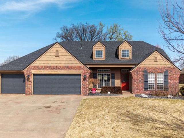 6026 Lake Breeze Rd, Grove, OK 74344