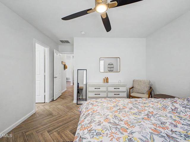 6026 s cloverdale lane
