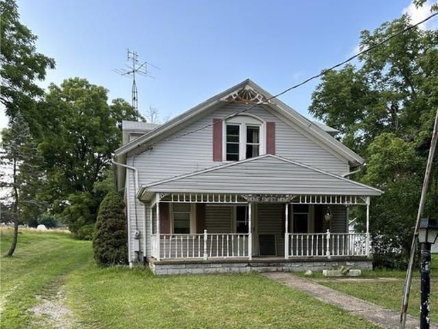 6027 Louisville St, Louisville, OH 44641