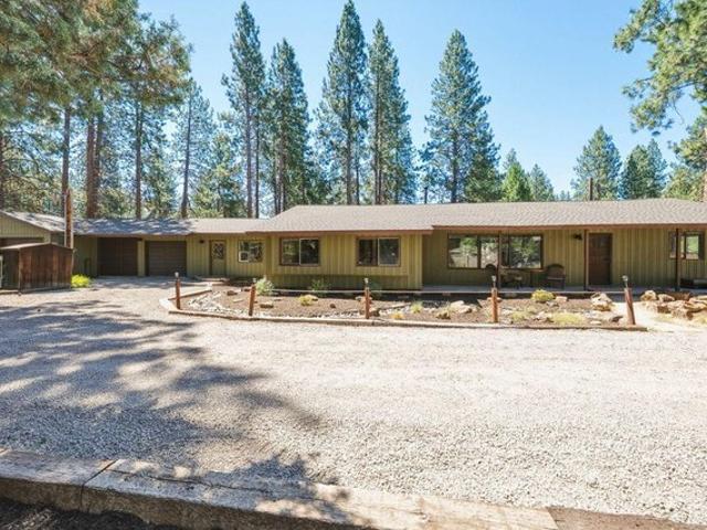 60282 Cree Cir, Bend, OR 97702