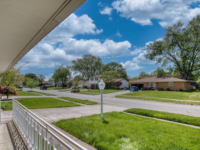 6028 Darby Lane