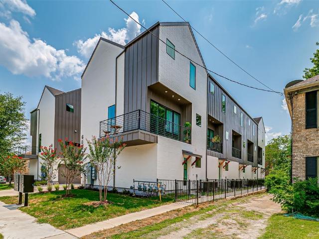 6028 Lewis Street # 203