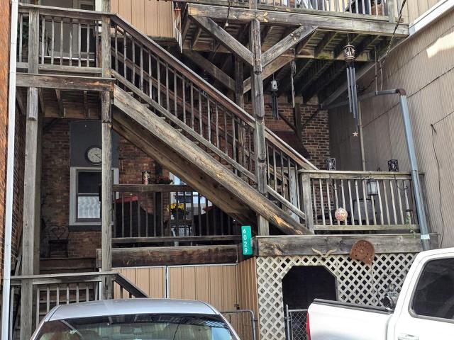 6029 Fulton Street