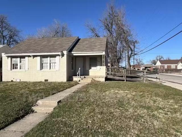 60202787 2135 Hardin Dr