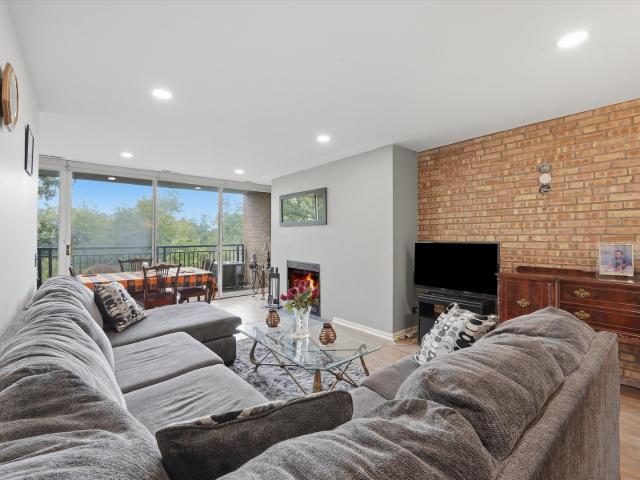 6020 Oakwood Drive # 4A