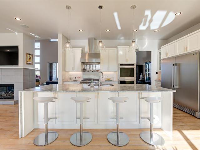 6020 Colony Lane