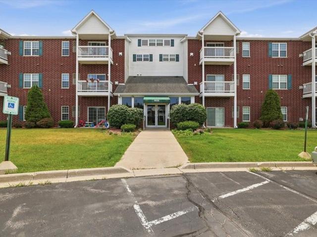 6020 S Buckhorn Ave Unit 210, Cudahy, WI 53110