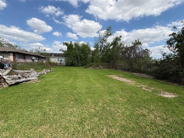 6020 Wipprecht St, Houston, TX 77026