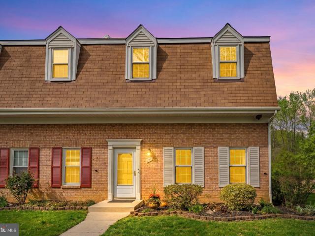6021 Liberty Bell Ct, Burke, VA 22015 | MLS #VAFX2304 | Compass