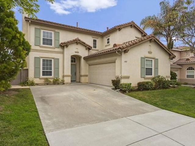 6021 Paseo Carreta, Carlsbad, CA 92009