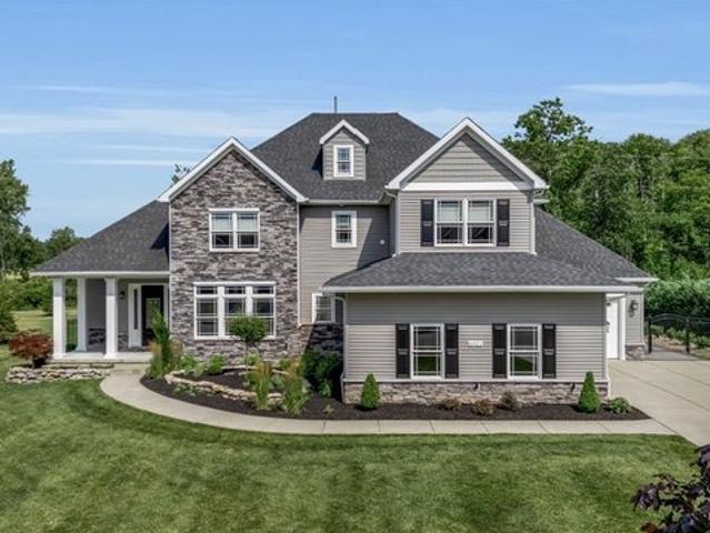 6021 Wexford Mnr, Clarence Center, NY 14032