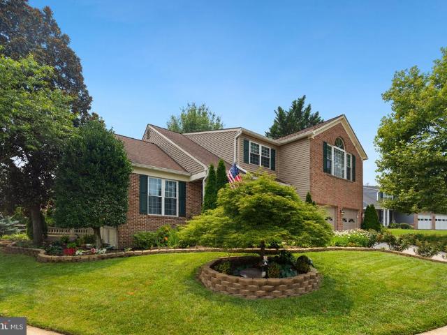 6021 Woodlake Lane