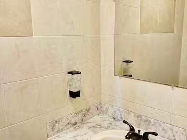 60229633 1014 West 84th Place