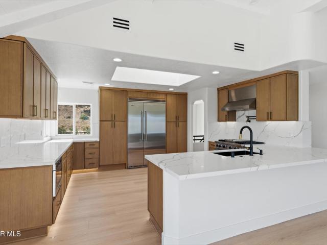 6022 Cielo Vista Court