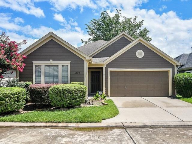 6022 Lynwood Banks Ln, Houston, TX 77092