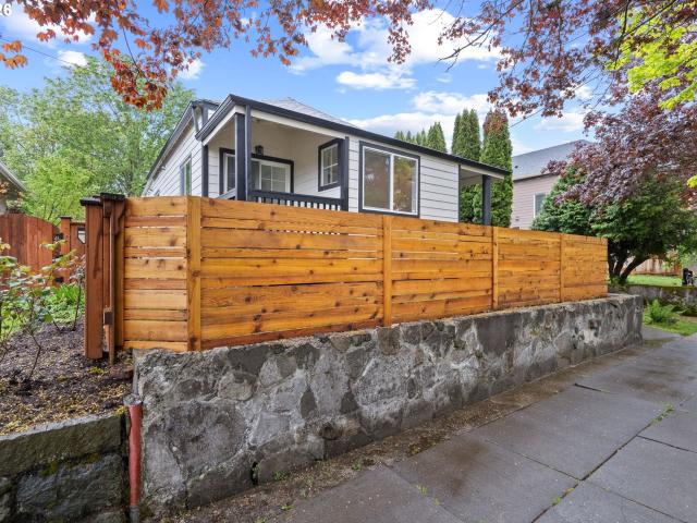 6023 N Amherst St, Portland, OR 97203 | MLS #729023 | Compass