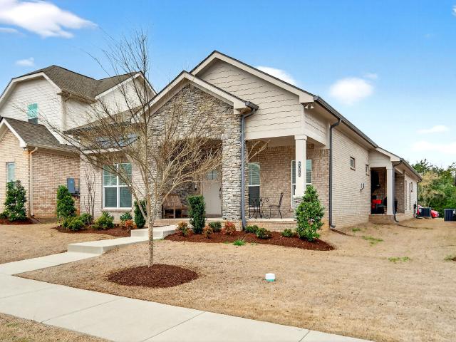 6023 Parkhaven Blvd