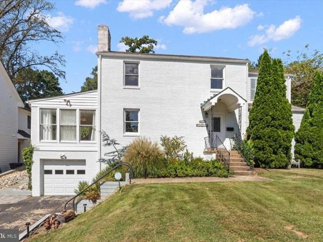 6023 Walhonding Rd, Bethesda, MD 20816