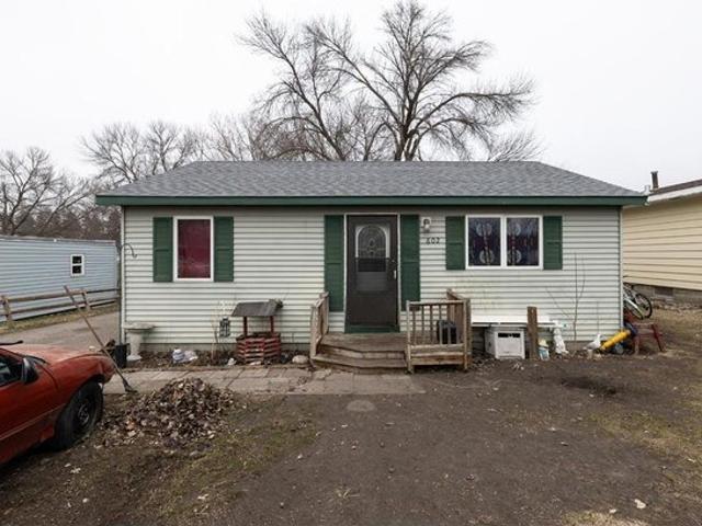 602 1st St, Hawley, MN 56549