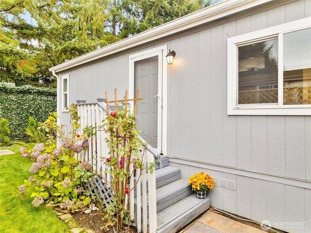 602 29th St SE Trlr 39, Auburn, WA 98002